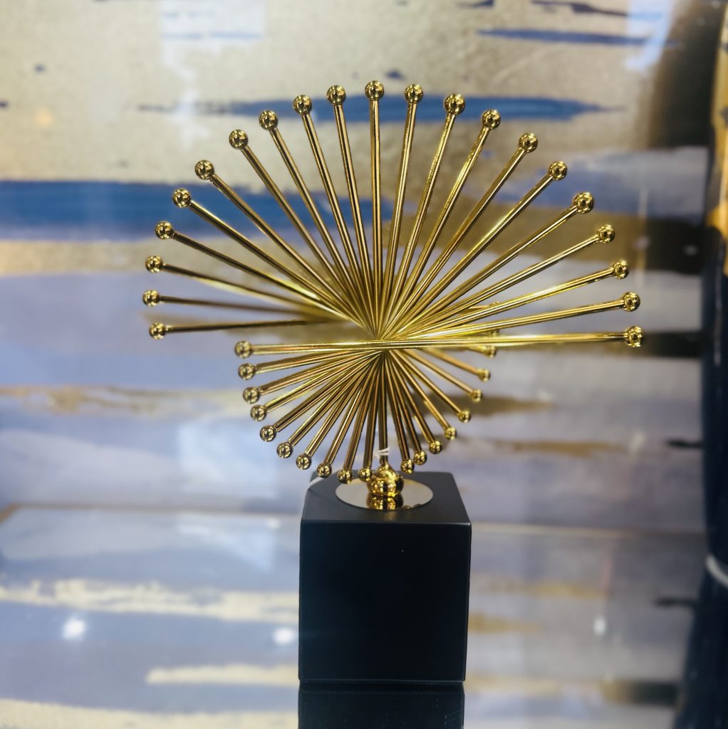 Gold Metal Decor Small 29 cm - Decor Guru