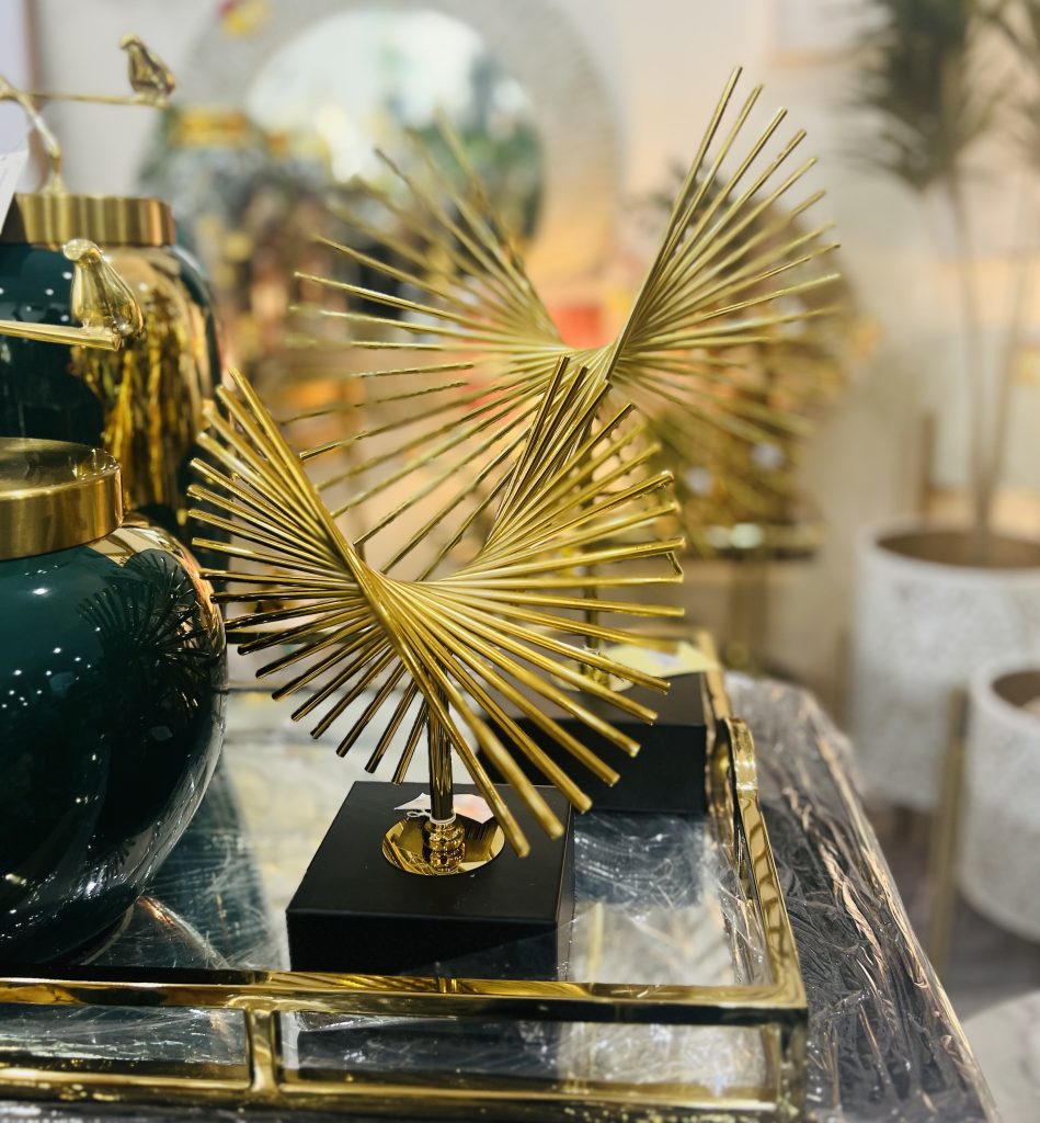 Gold Metal Decor Small 25cm - Decor Guru