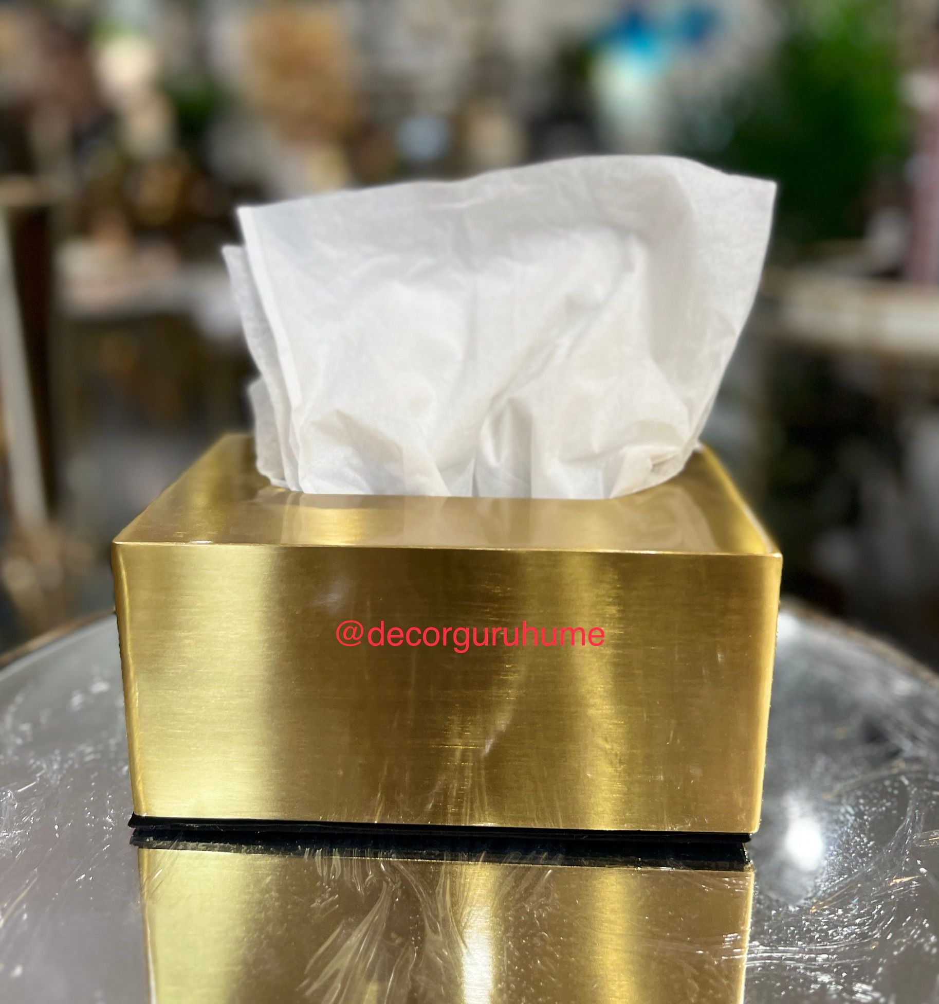 Luxurious Gold Tissue Box Holder - Elegant and Functional Décor