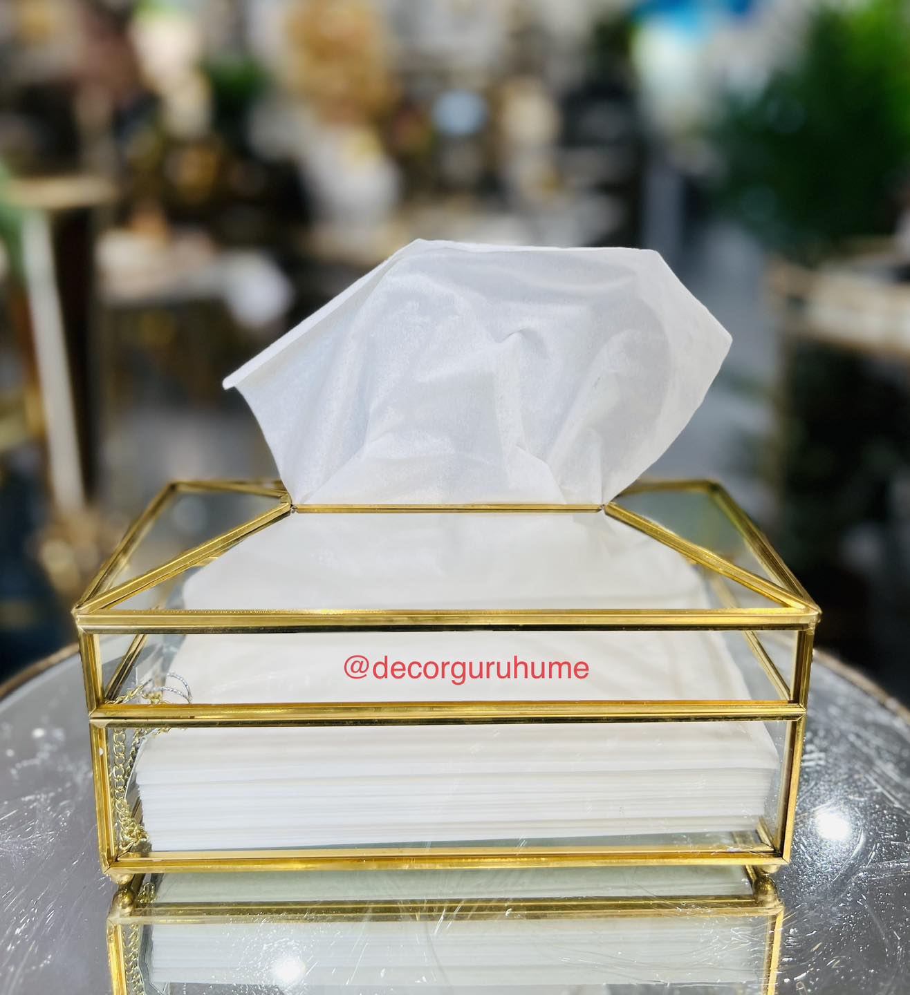 Luxury Tissue Box with Elegant Gold Accents - Stylish Home Decor
